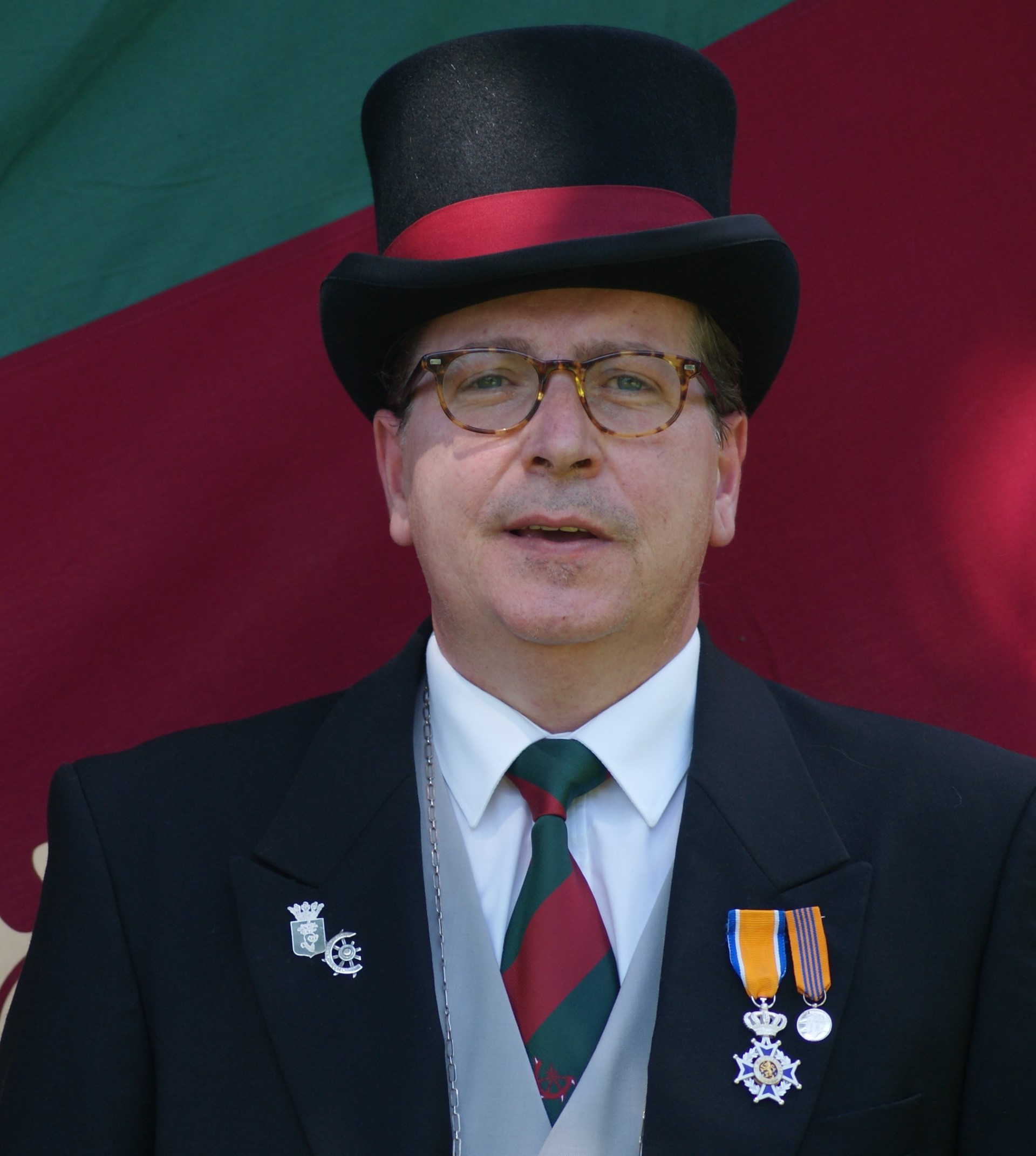 Contacten - Nobele Orde van de Papegay